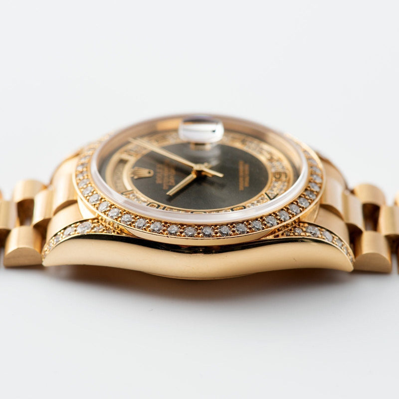Rolex Day Date 18388 Grey Dial Diamond Bezel and Case – Bulangandsons.de